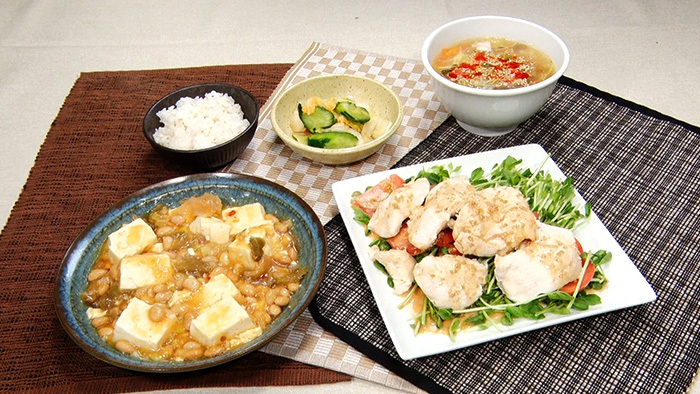 【公式・DayDay.】亜希のざっくりキッチン「1人500円で大満足！家族のワンコイン晩ごはん第4弾」｜DayDay.｜日本テレビ